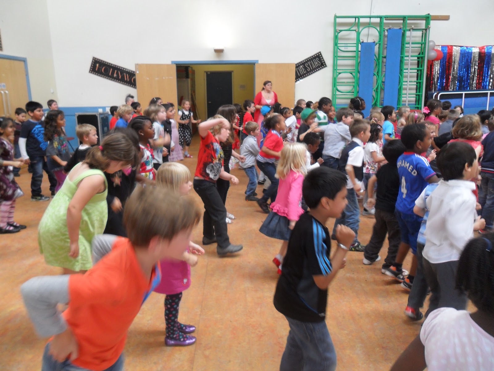 Begbrook Primary School Year 1: Disco!