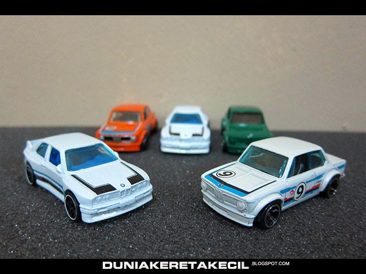 #World of Small Car / Dunia Kereta Kecil #: Hot Wheels BMW 3 Series (E30)