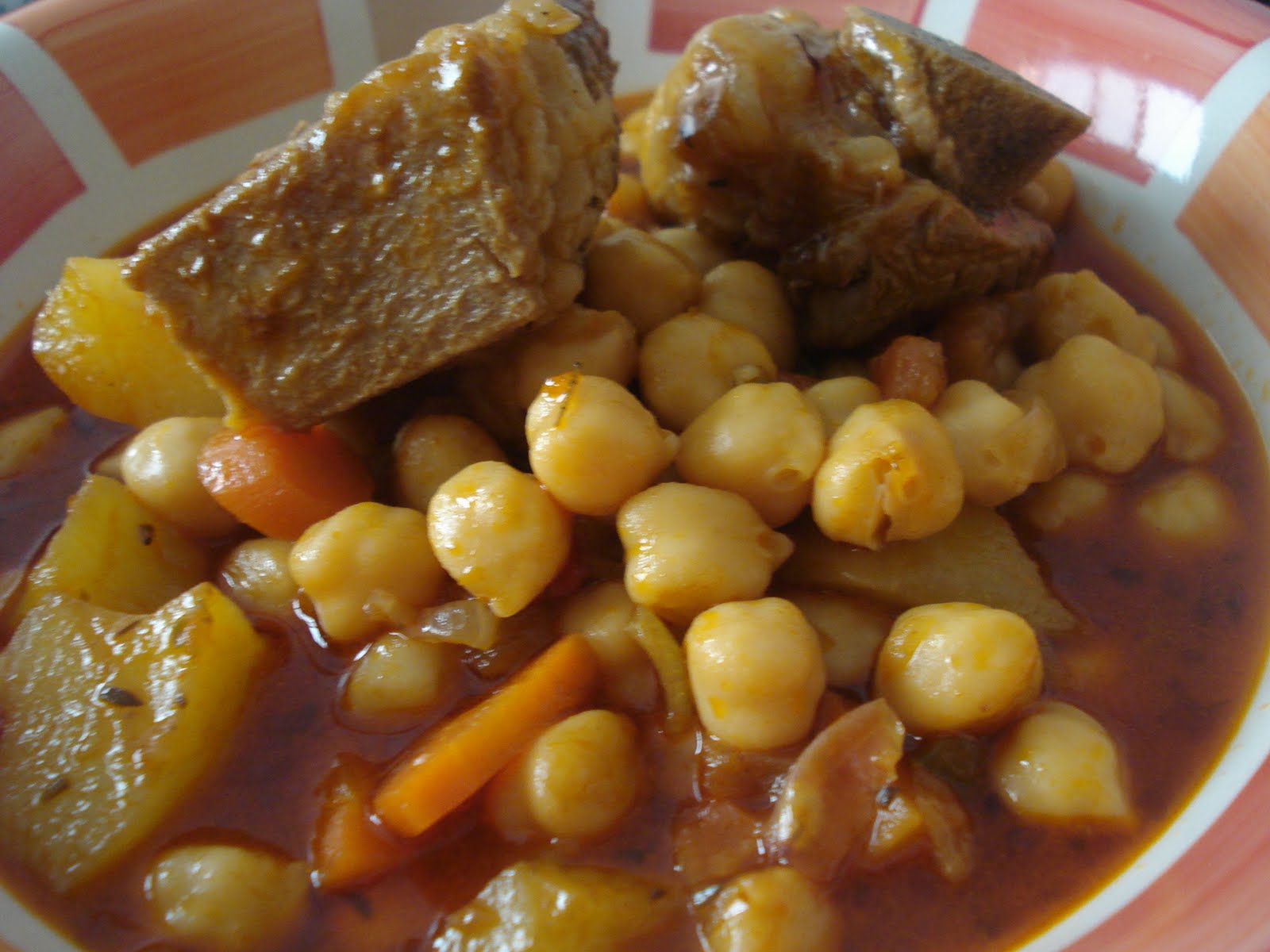 Las recetas de Omy: GARBANZAS CON COSTILLAS