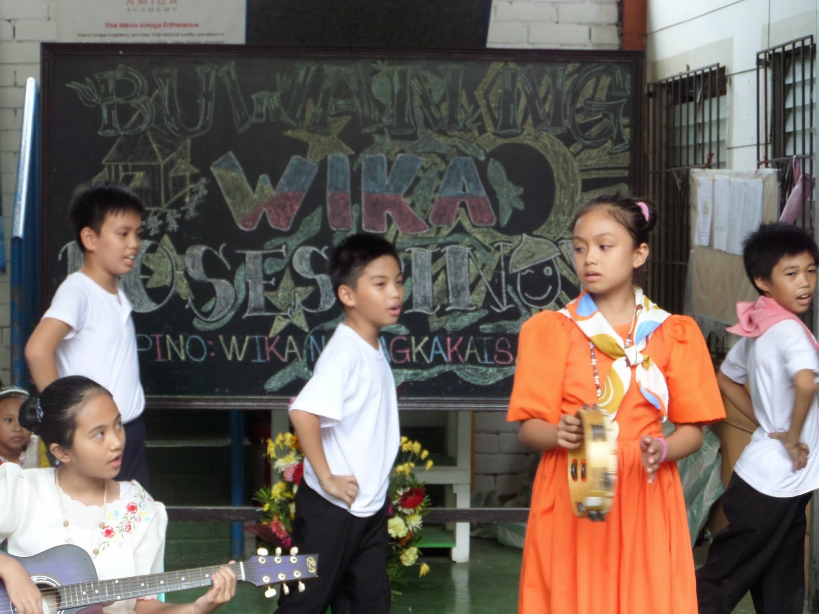 Mano Amiga Pilipinas: Filipino: Language of Unity