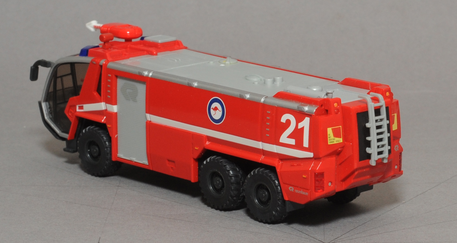 PANTHER ROSENBAUER: PANTHER 6X6 ROSENBAUER RAAF ROYAL AUSTRALIAN AIR ...