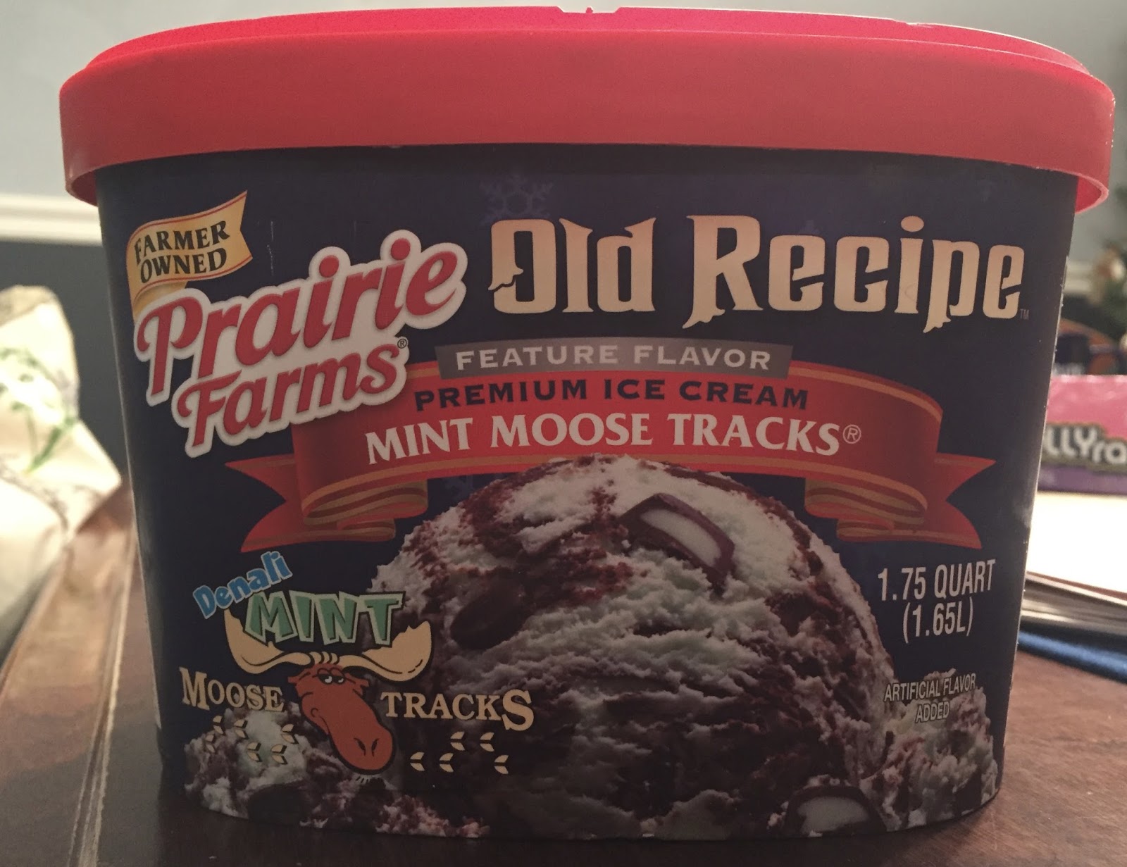 Prairie Farms Mint Moose Tracks