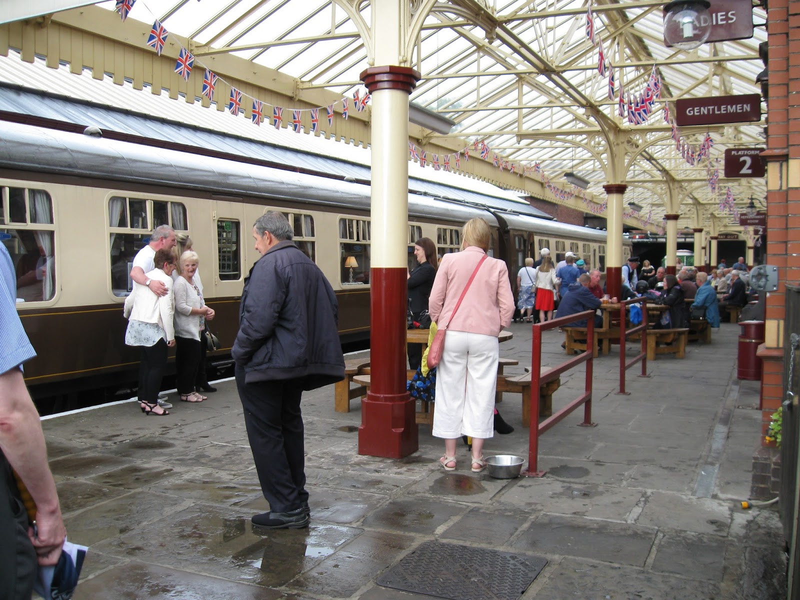 Steam Memories: Bury Bolton St station and how a busy station used to look