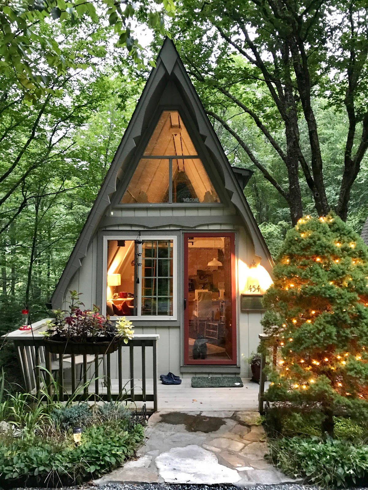 Roaring River Chalets