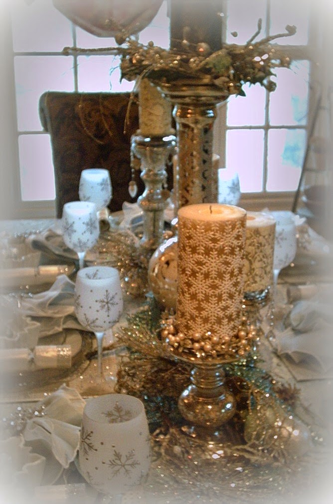 Candlelight Supper: Icy Blue Snowflake Tablescape