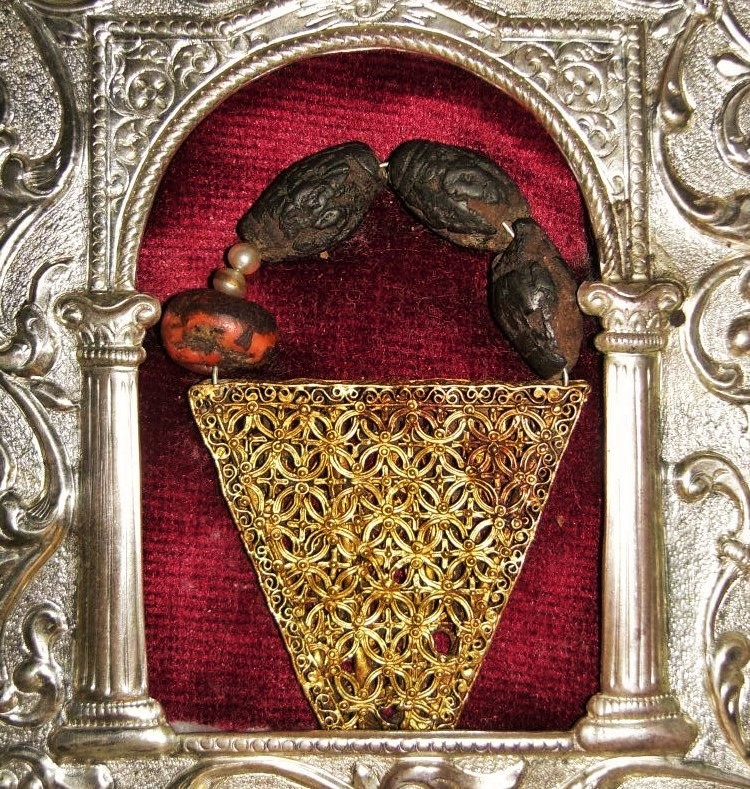 Greek Orthodox Religious Tourism: ΤΑ ΤΙΜΙΑ ΔΩΡΑ ΤΩΝ ΜΑΓΩΝ ΣΤΟΝ ΙΗΣΟΥ.