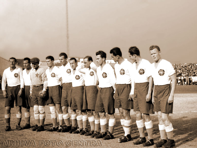 Crno-bela nostalgija-Grb Partizana - istorijat