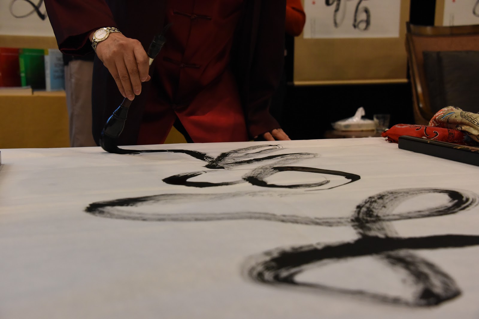 The Amazing Grace of Tao Calligraphy | Tao Hands