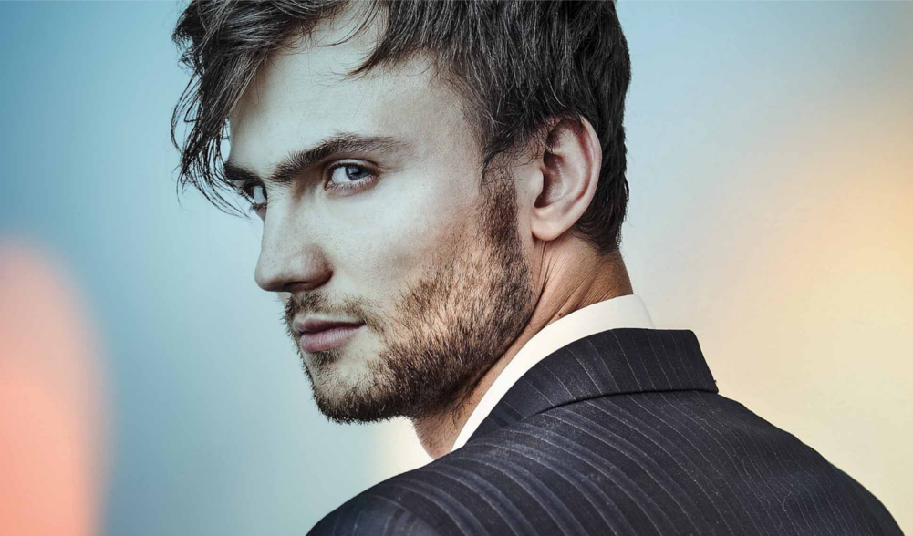 La perfecta barba de tres días Ganymede Myth