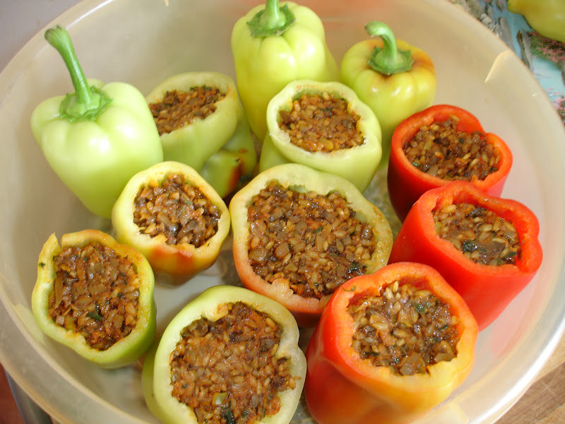 susu: Ardei umpluti cu legume