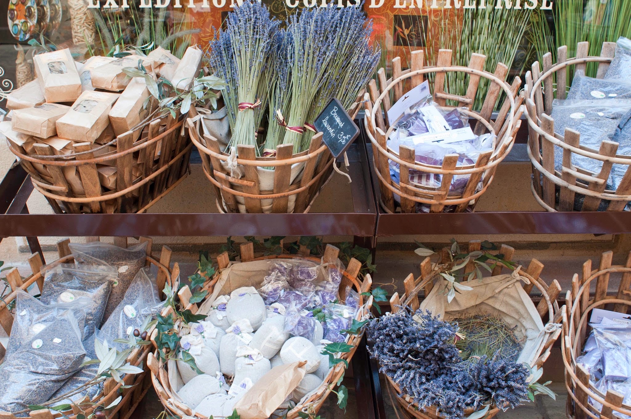 Laurel True: True Mosaics Studio