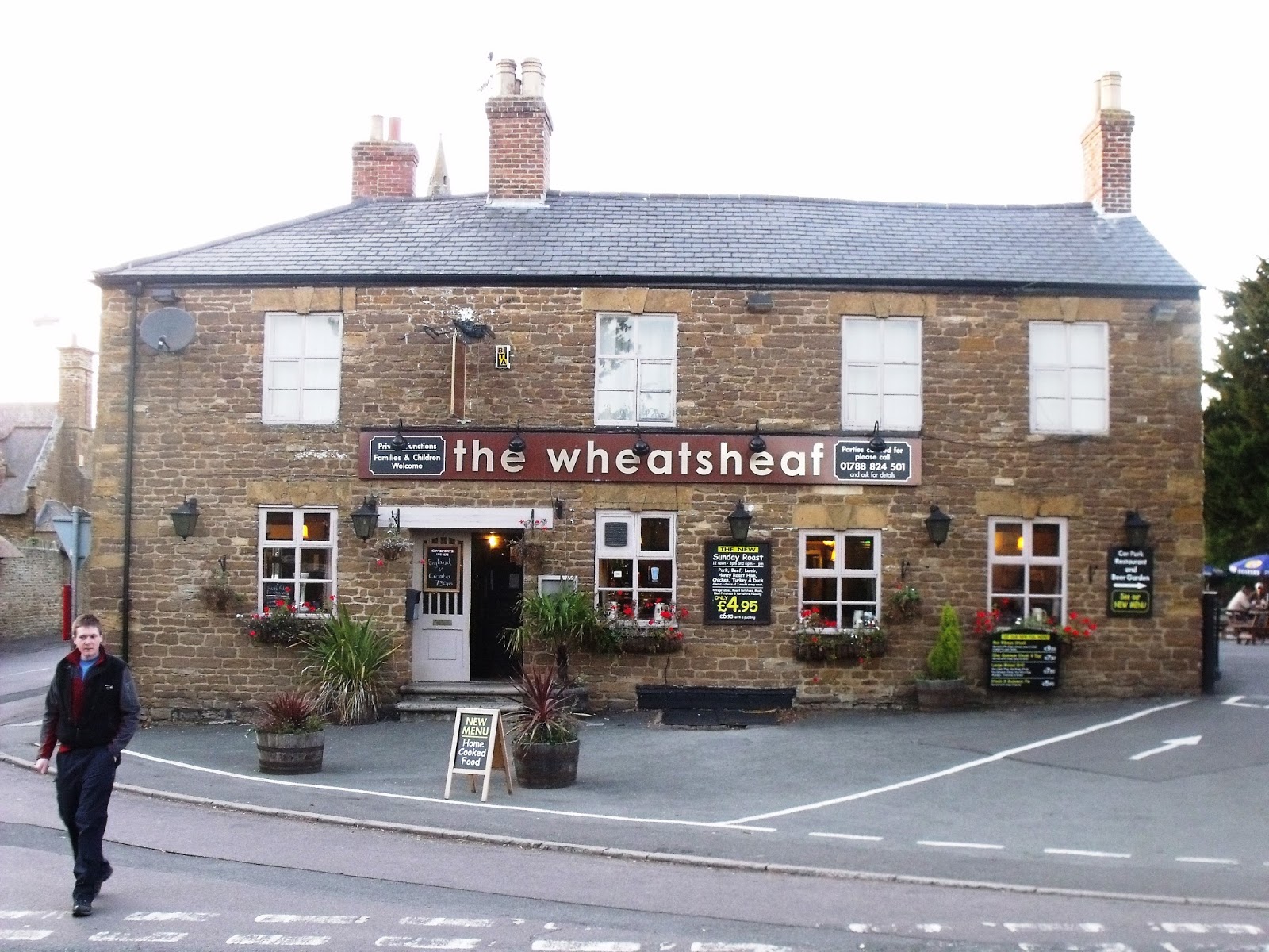 Pubs: Then & Now: #126 The Wheatsheaf, Crick, Northants : 1986 to 2013
