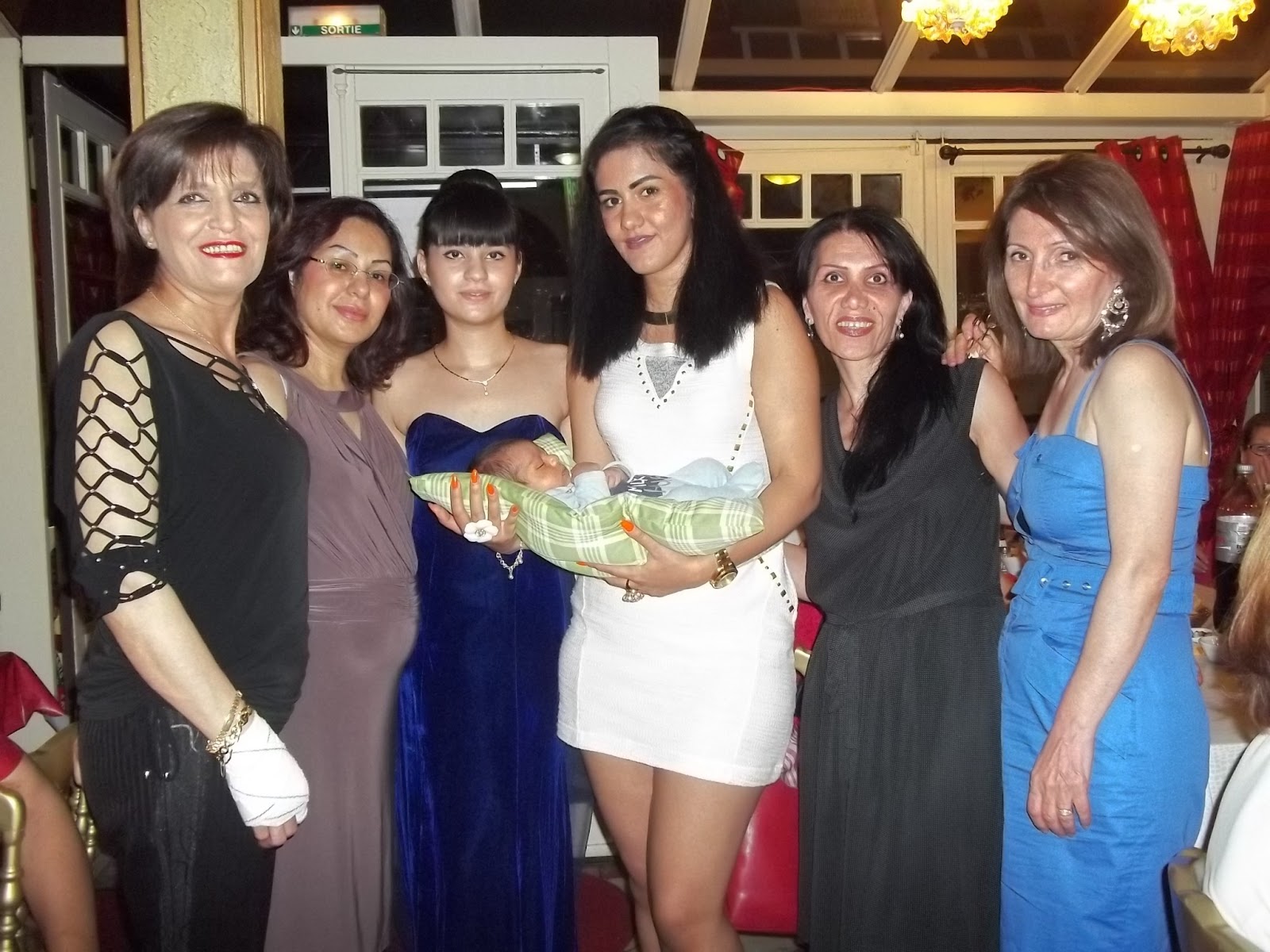 ariaawesta: aria jordan awesta ABBASI 01/07/2013 Paris آریا جردن اوستا ...