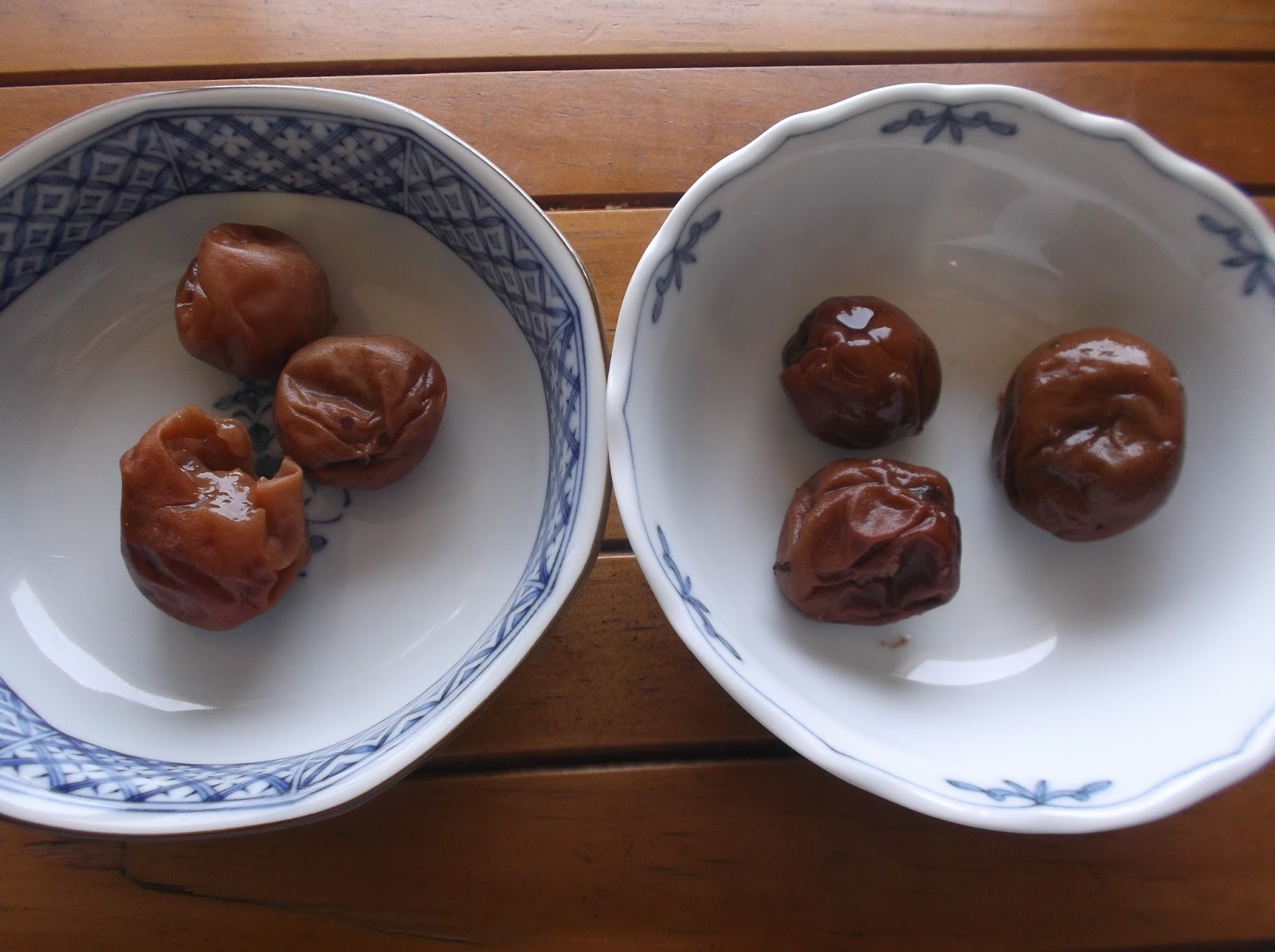 Hiroyuki's Blog on Japanese Cooking: Umeboshi Made by My Parents/両親が作った梅干し