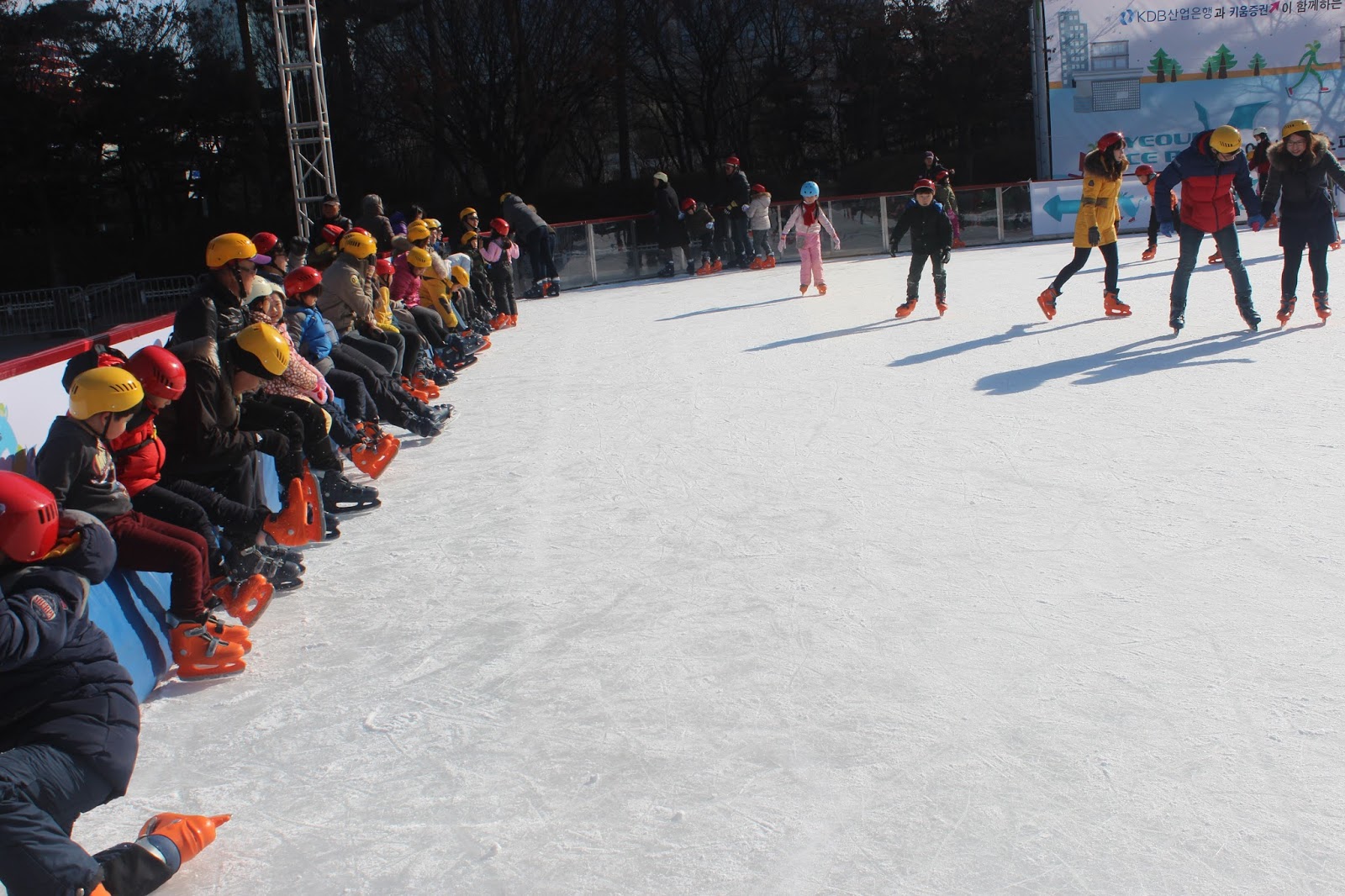 Slide and Glide at Yeouido Hangang Park Ice Skating Rink (한강시민공원 여의도스케이트장)