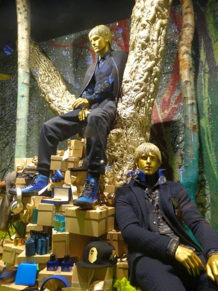 Sentimental in Berlin Blog: The new Selfridges' Christmas Shopwindows ...