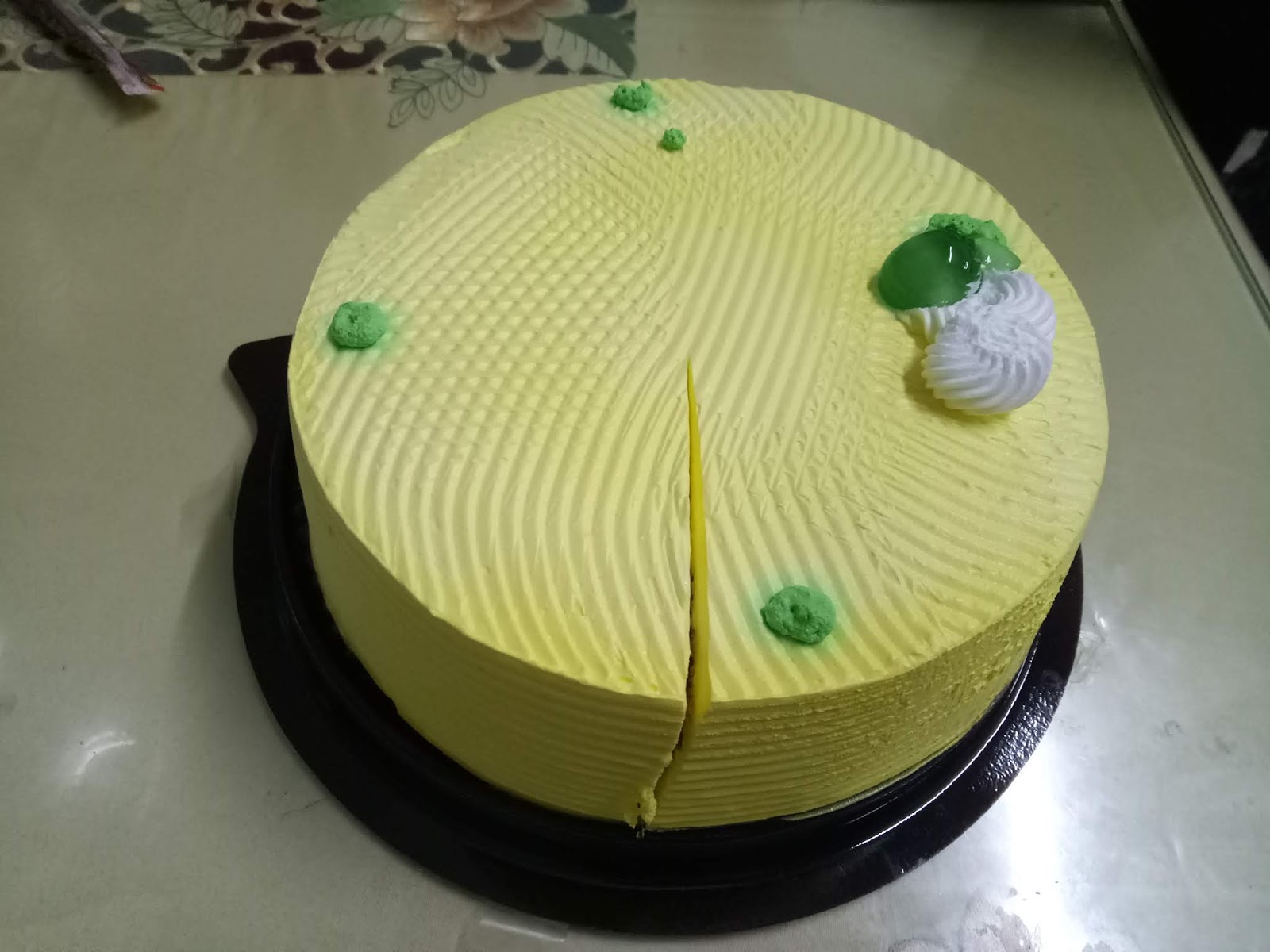 - Diari Seorang Pustakawan -: Kedai Kek viral bangi : DARRAINZ CAKES