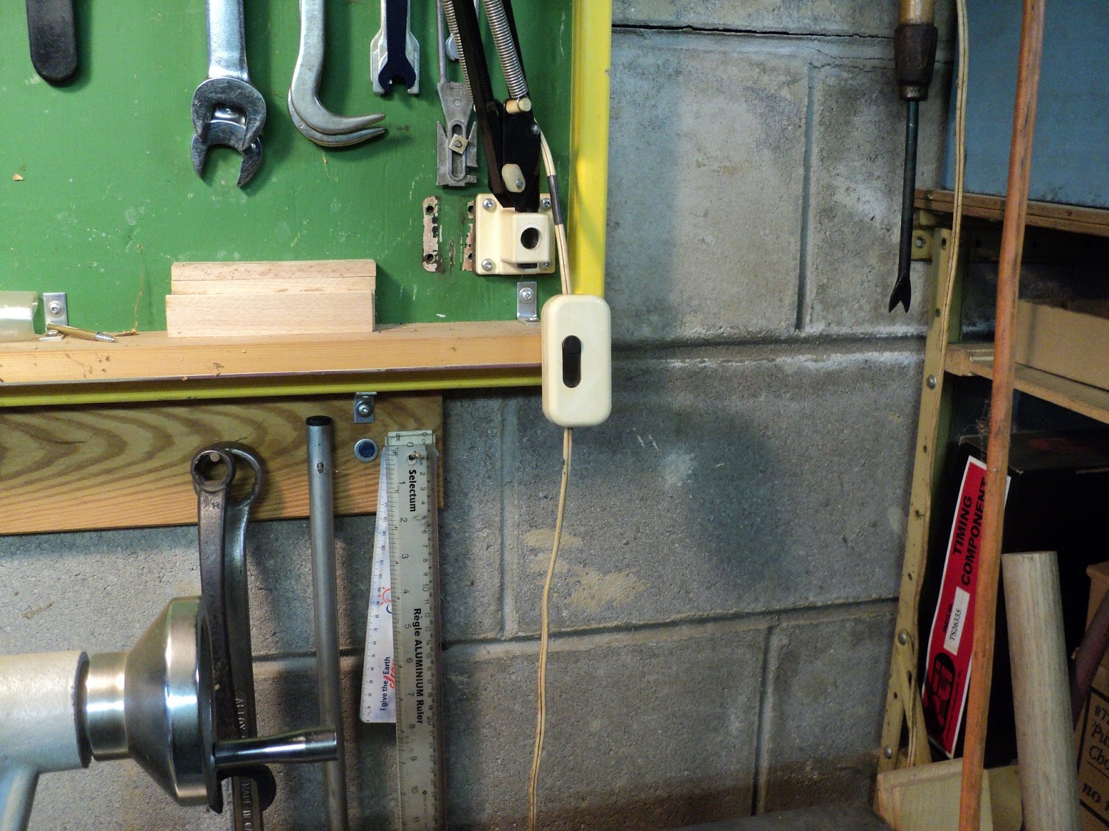 Rouge River Workshop: A Miniature IDC (Insulation Displacement ...