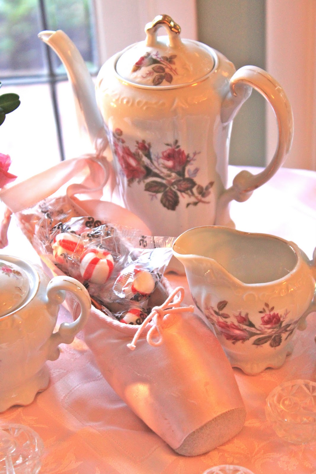 In and Out My Nest: Moss Rose Tea Party