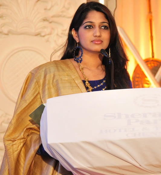 Divya Airtel Super Singer Anchor Vijay TV Photos - Wallpaperz Zone