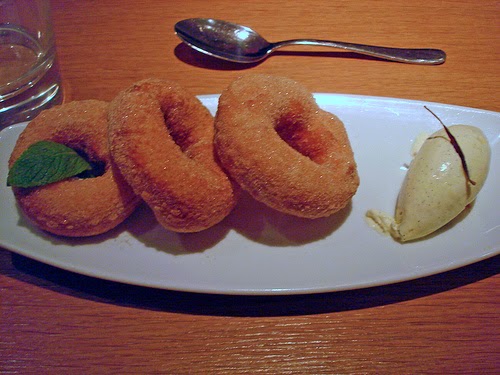 Alexandra D. Foster Destinations Perfected: London, England - Fino