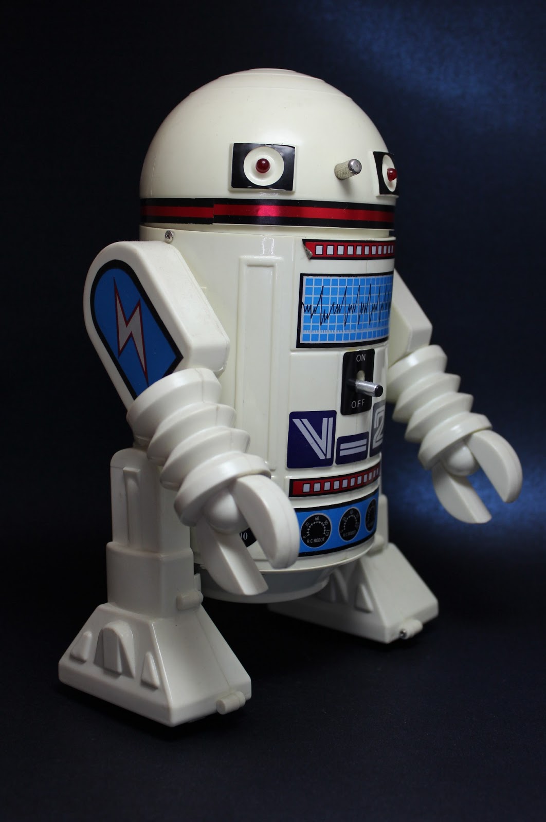 Geoff's Superheroes, Space and other incredible Toys: V-2 Robot