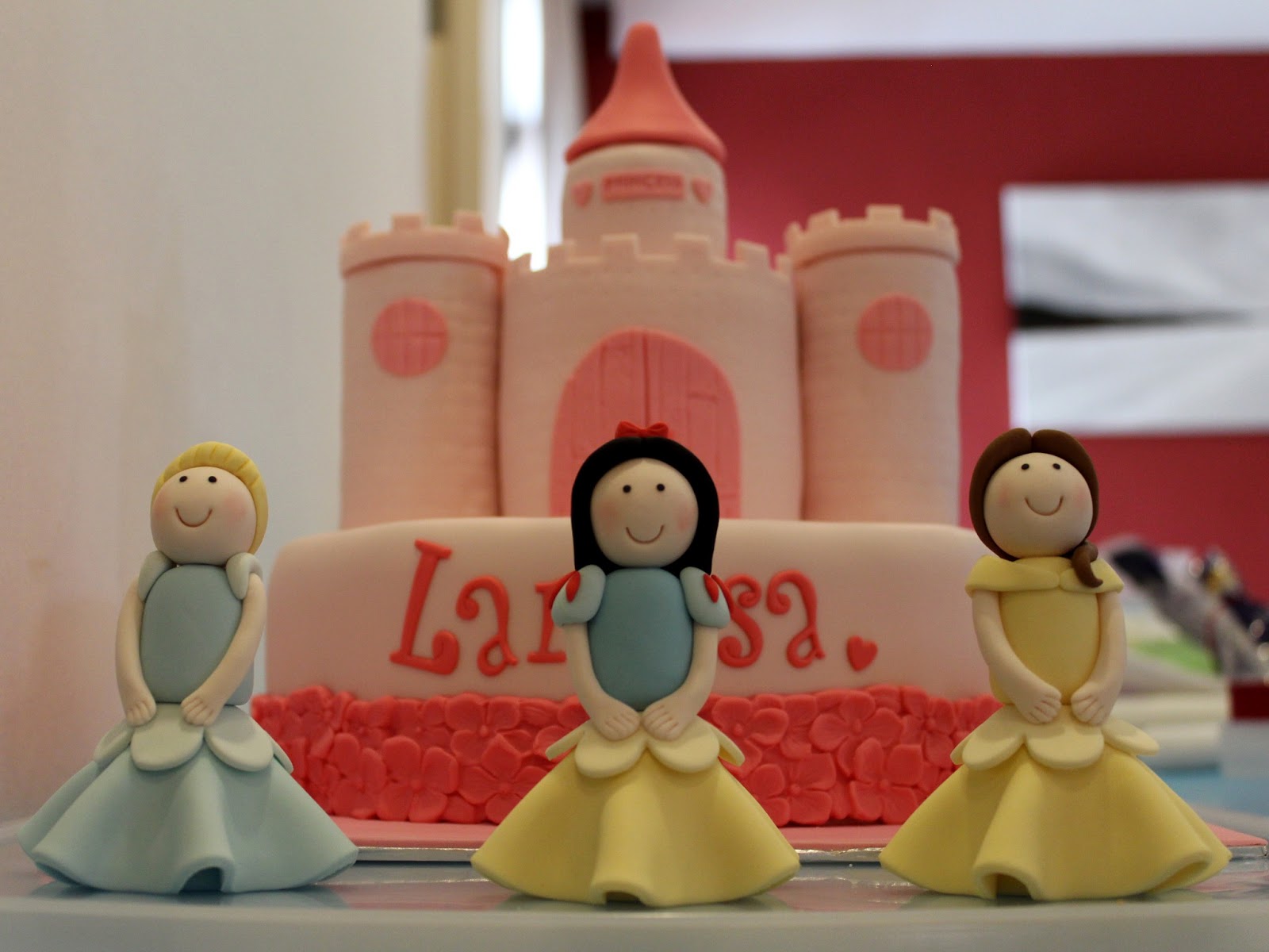 she loves cookie...: happy birthday princess larissa!