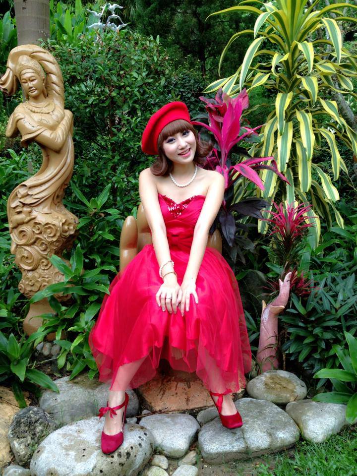 Myanmar Celebrities: Myanmar Attractive Actress- Thinzar Nwe Win