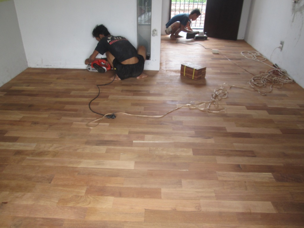 pemasangan lantai kayu - Parquet Bali