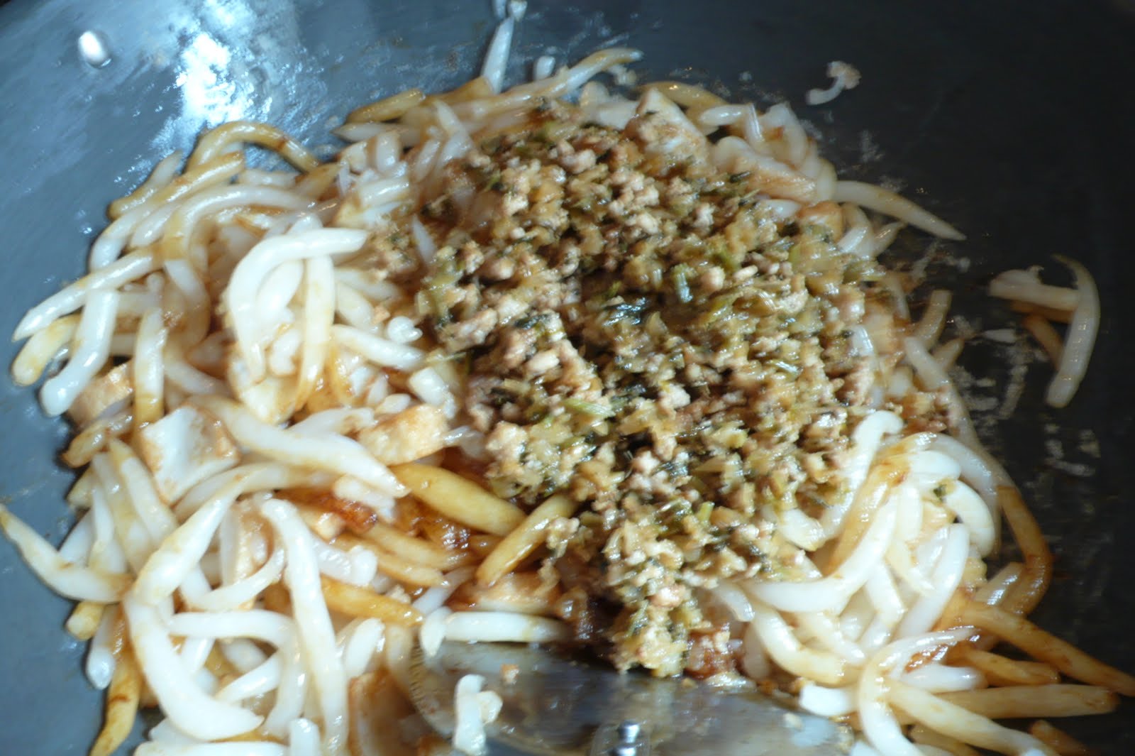 Fried Loh See Fun With Minced Meat
