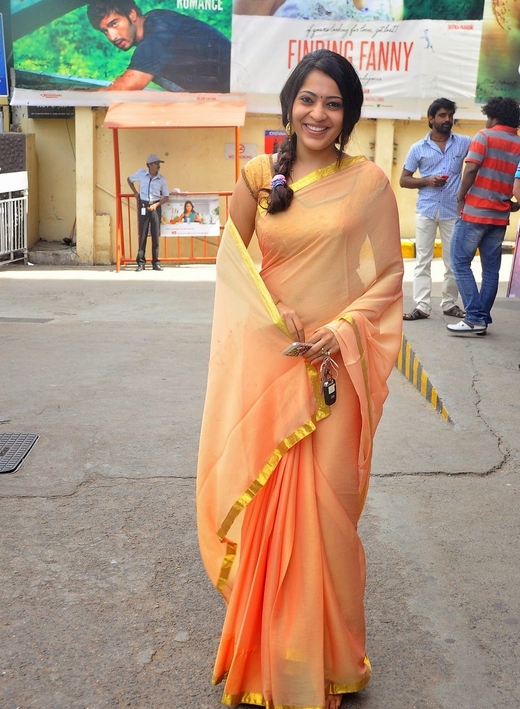 Vijay TV Anchor Ramya Spicy Navel Stills - Cinema Campus