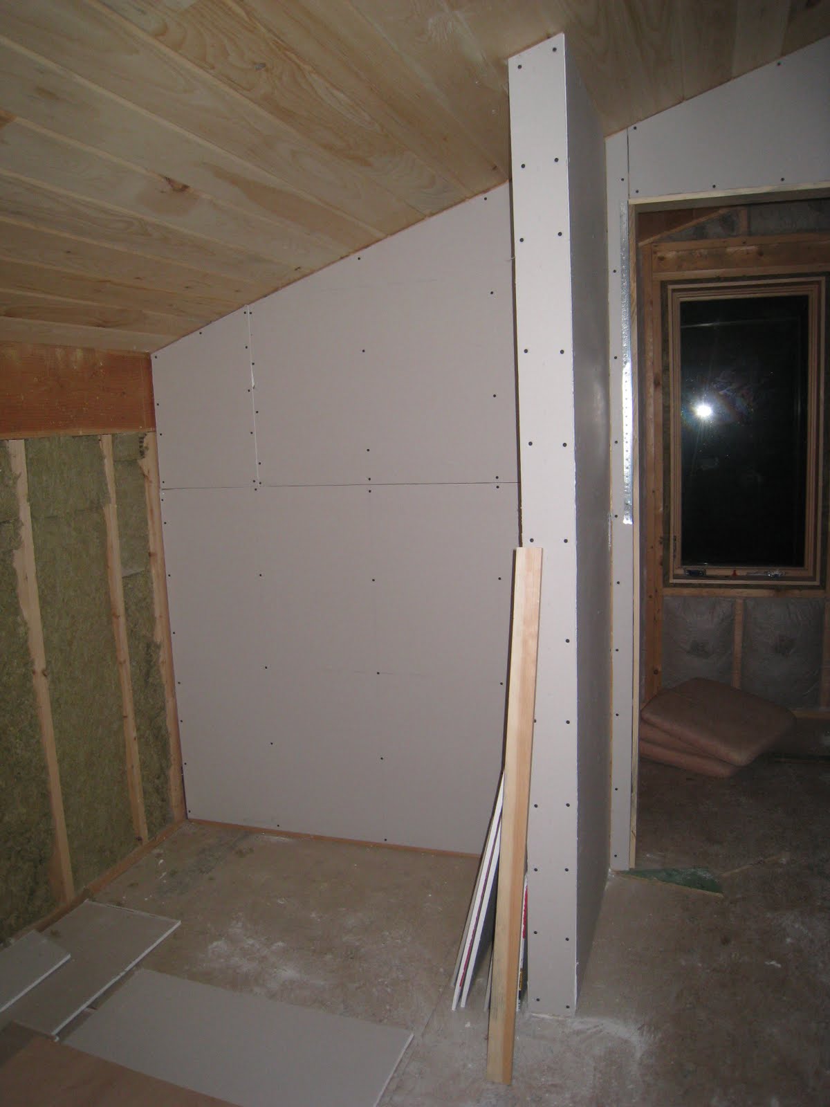 Bartholomew's Mini House: 5/16/11 - Drywall and Plywood