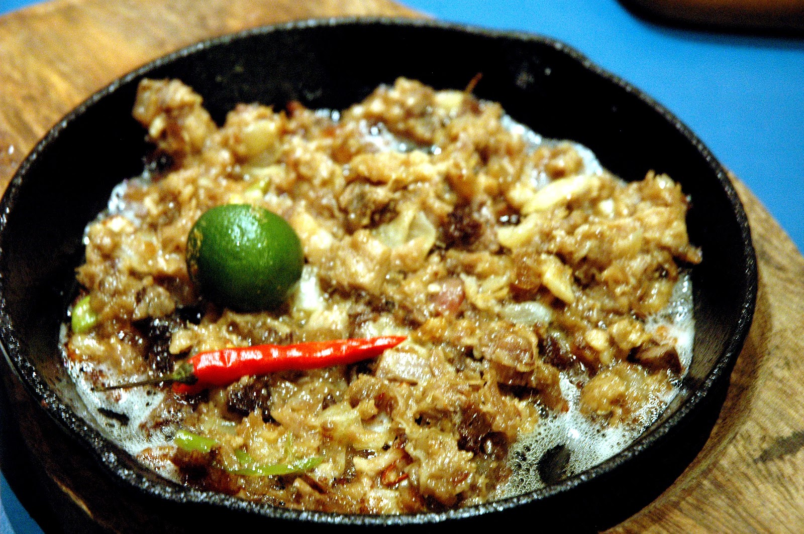 DUDE FOR FOOD: Food News: Smokin' Hot Pinoy Cuisine at Smokin' Hot BarBQ