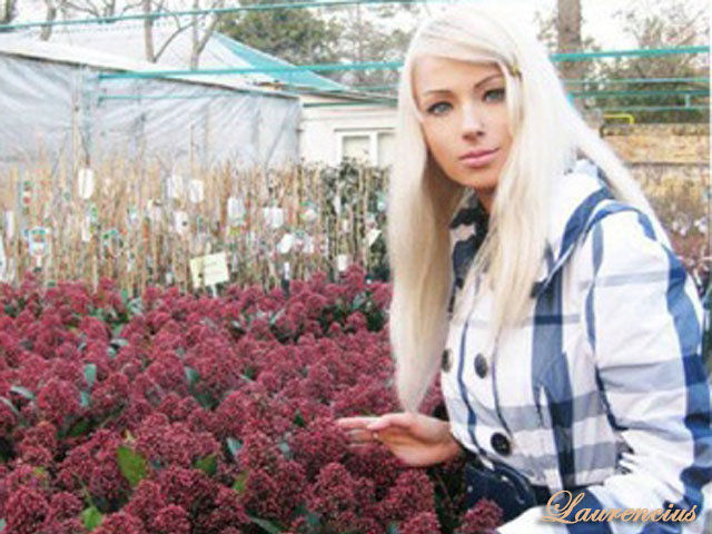 Foto Valeria Lukyanova Manusia Barbie dari Ukraina - Laurencius