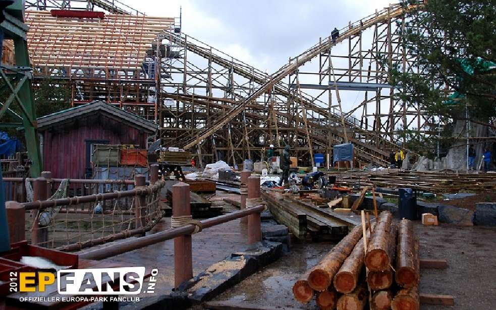 Progression en images de Wodan Timbur Coaster à Europa Park - PARKS Trip