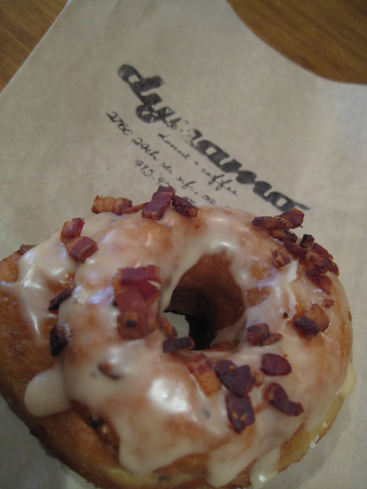 dynamo donuts & coffee | city lights