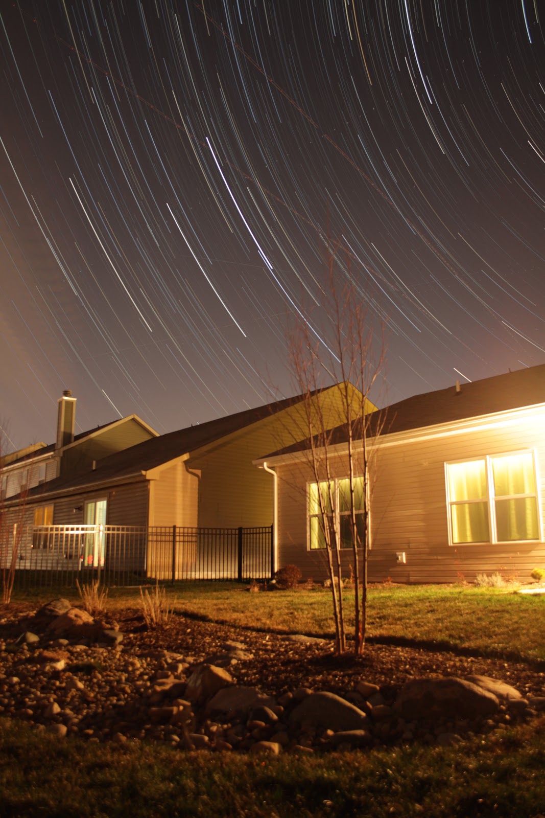 Backyard Star Trails and Comet Trail Vertical Video [Stellar Neophyte ...