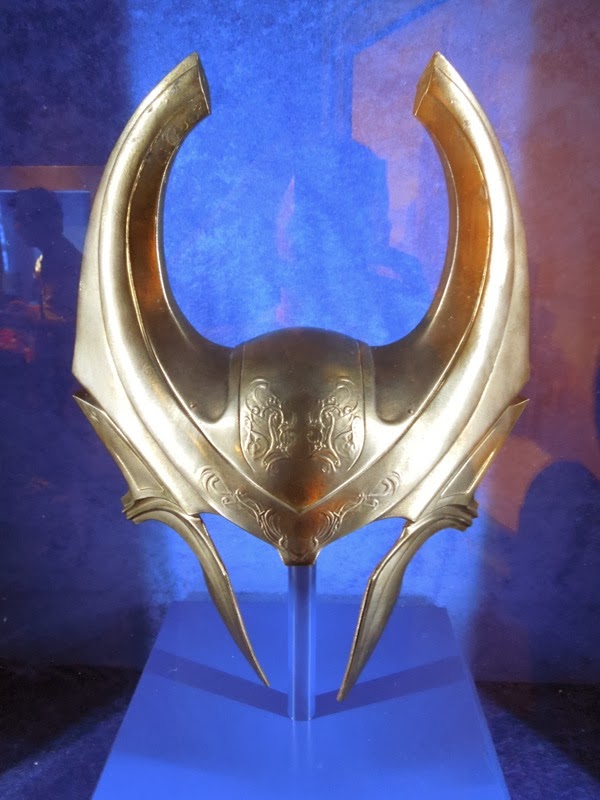 Hollywood Movie Costumes and Props: Thor: The Dark World Treasures of ...