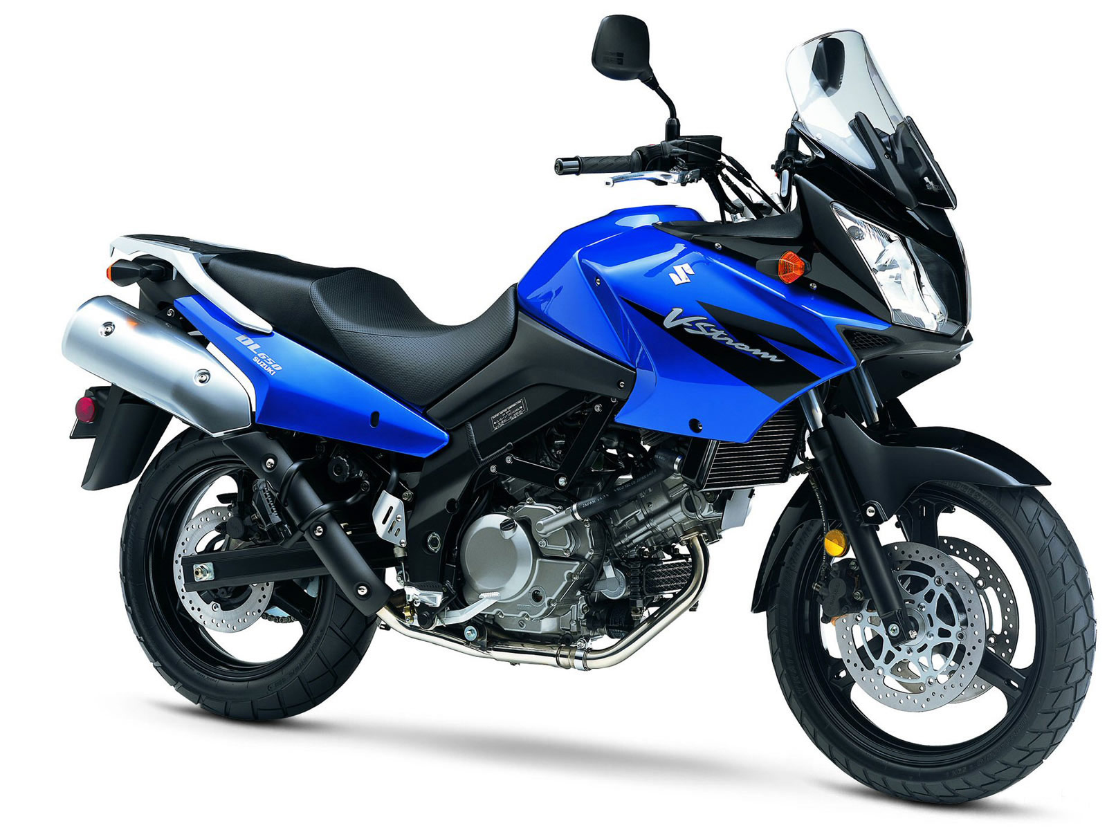 2005 SUZUKI V Strom 650 Motorcycle Desktop Wallpaper