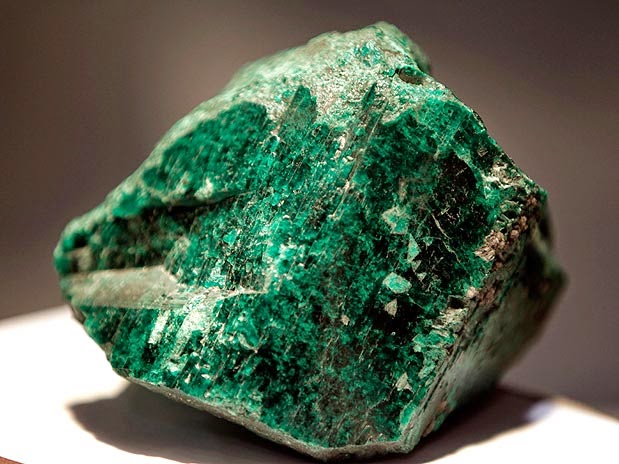 JanaDresch: A PEDRA ESMERALDA (INSPIRAÇÃO E AMOR)