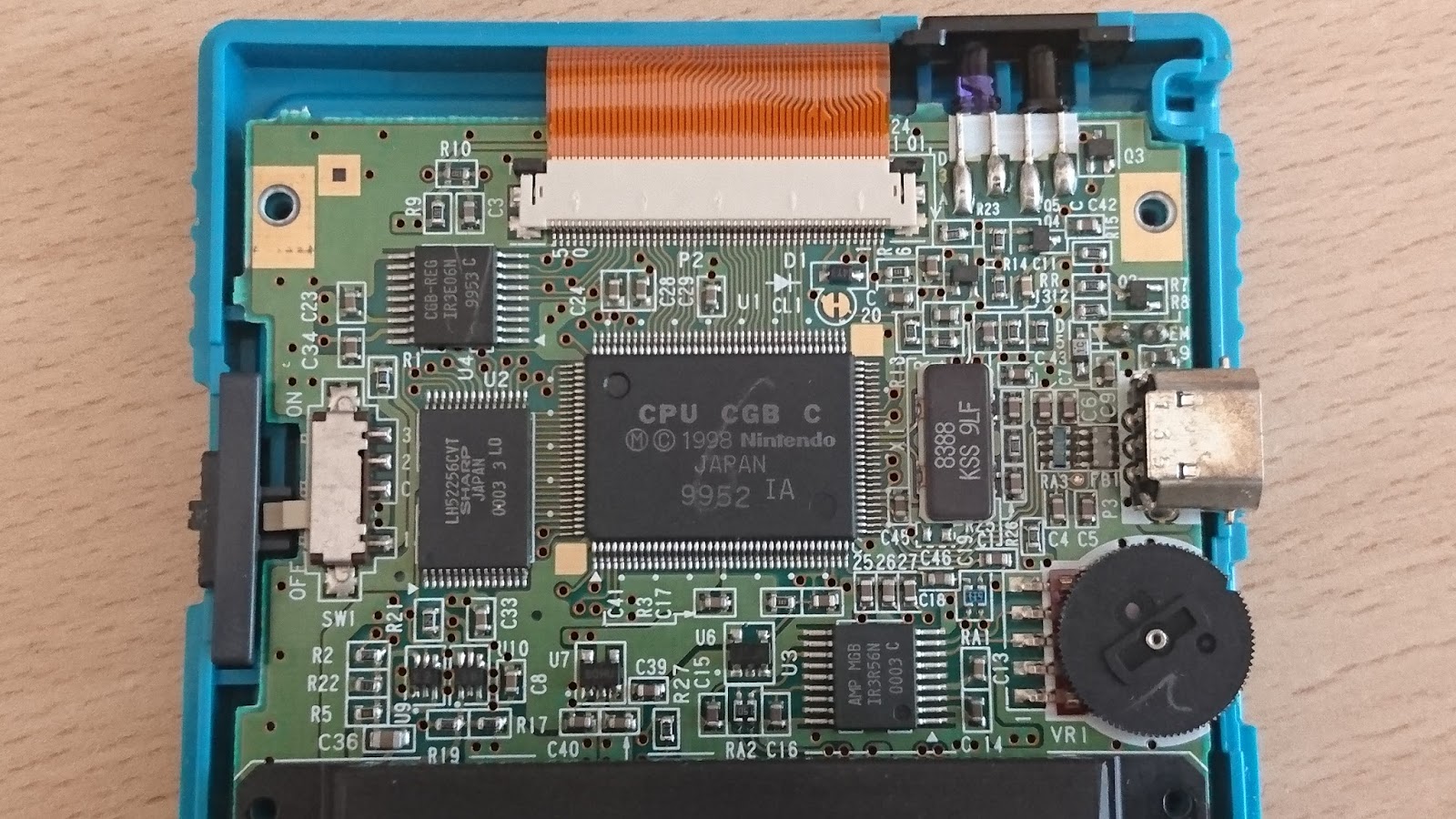 Technik und Retro: Spielekonsole: Gameboy Color