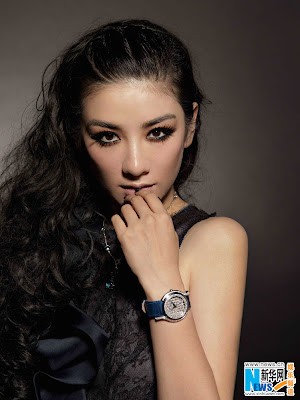China Entertainment News: Actress Huang Yi