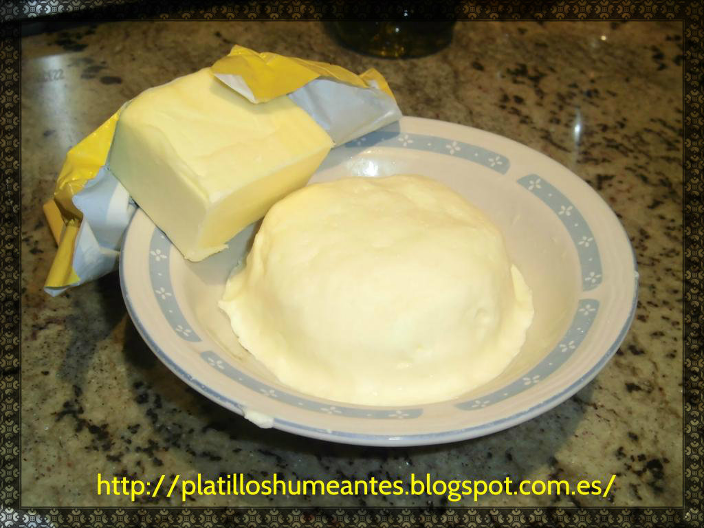 Platillos Humeantes: Mantequilla Casera