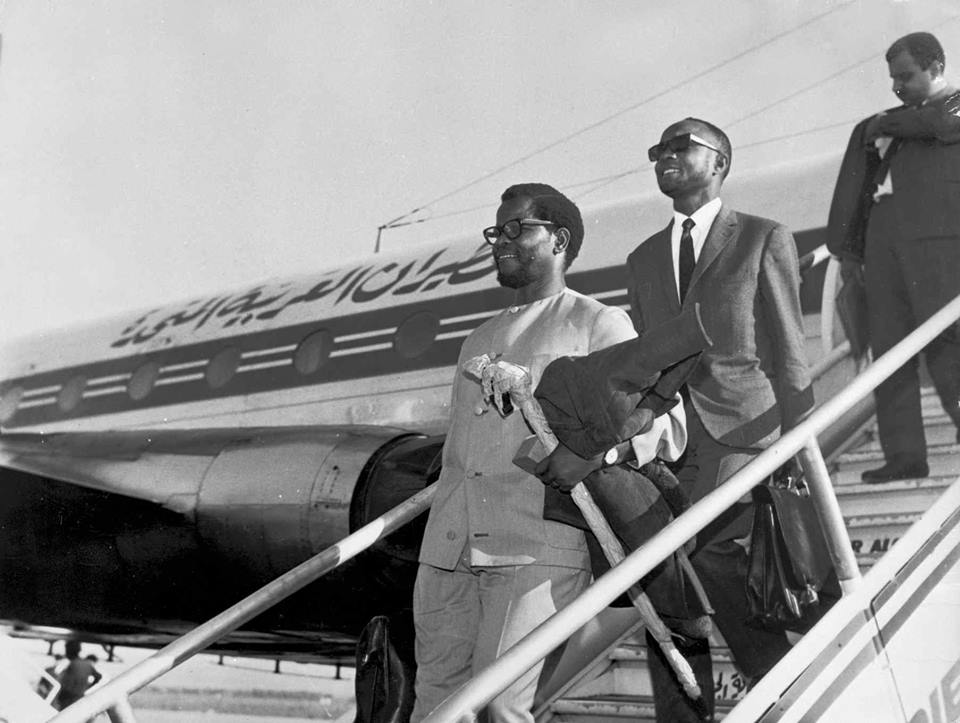 Reflectindo sobre Moçambique: Carta Aberta de Uria Simango, Agostinho ...