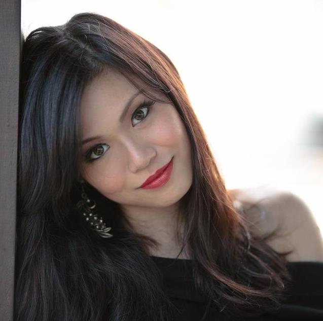 RAGS TO A CELEBRITY: SARAH TAN | Stay tuned