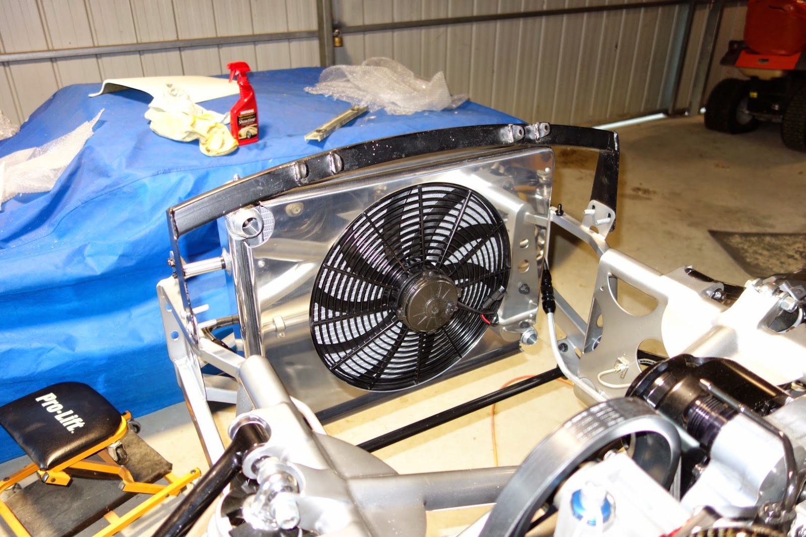 AC Cobra 427SC Replica - Classic Revival CR3514: Radiator & Fans