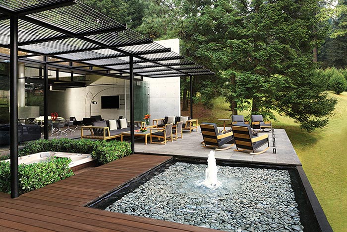 Tipos de Fuentes en la parte frontal de la casa - Plaza Digital