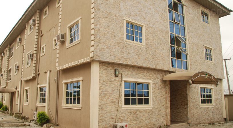 TRAVEL GUIDE: The Oak Hotels, Ughelli