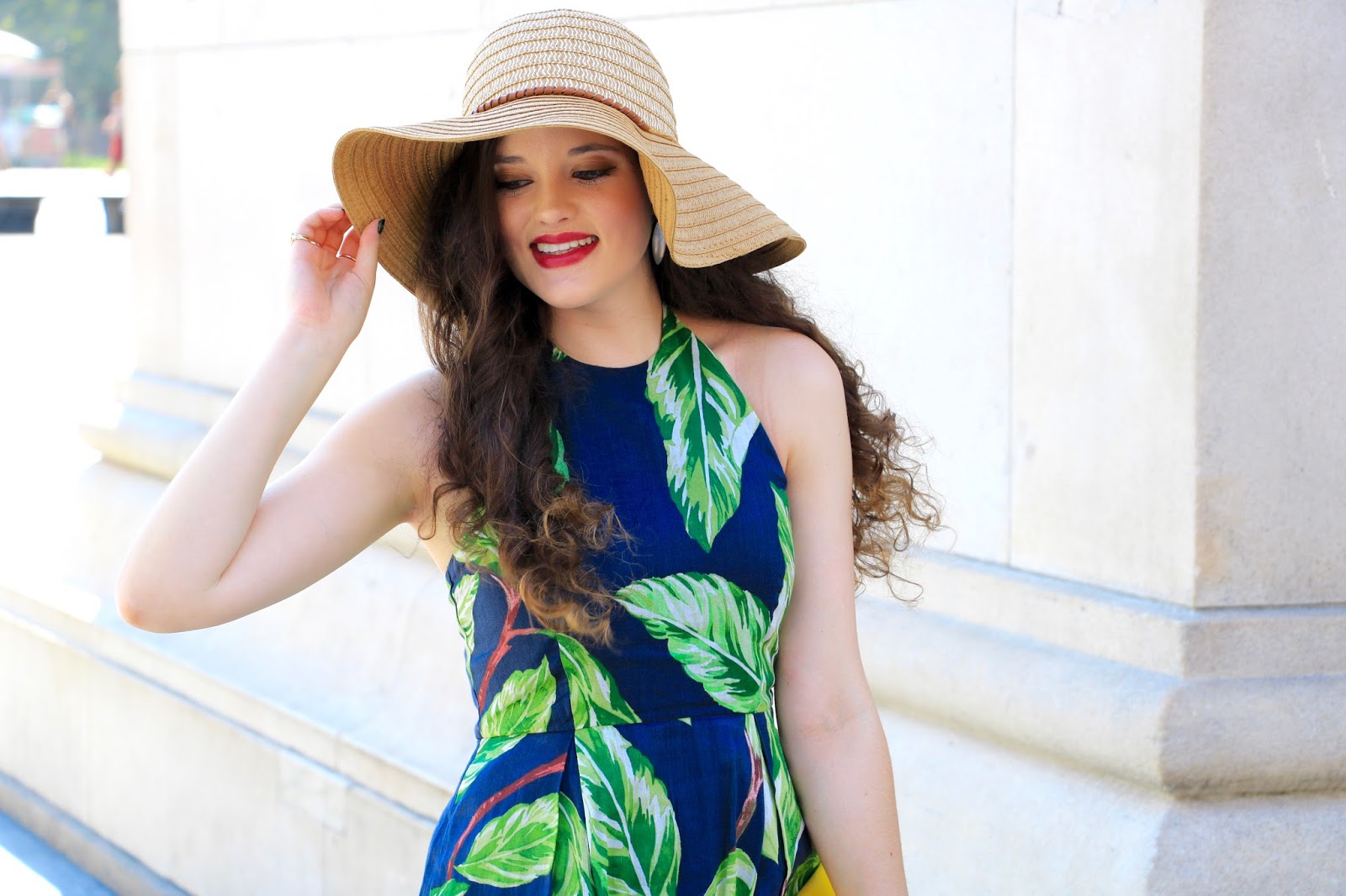 Kathleen's Fashion Fix: Hot Tropic // leaf-print sundress + floppy hat
