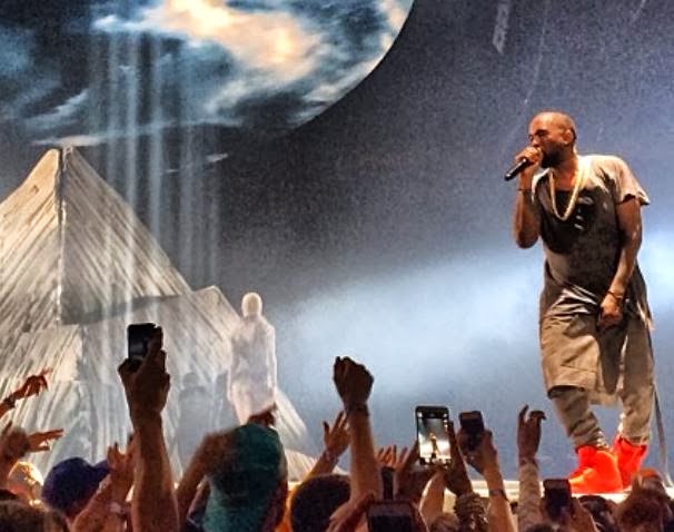 THE SNEAKER ADDICT: Kanye West Wearing His Red October Nike Yeezy 2's ...